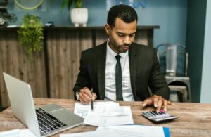 How to become a Chartered Accountant in South Africa (2023)